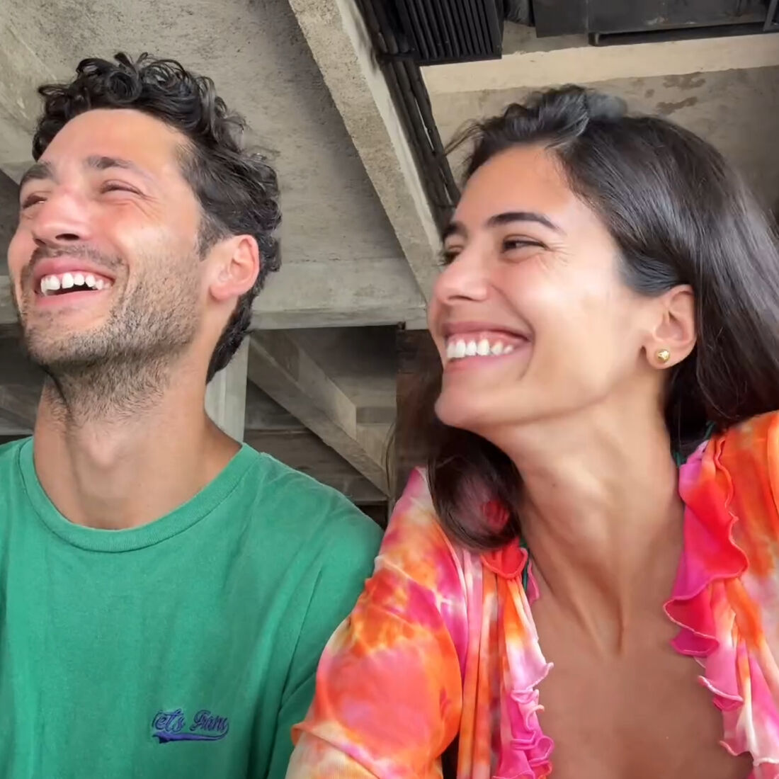 Isabela Valadeiro mostra lua de mel paradisíaca com Carlos Ferra - Vídeos - TVGUIA